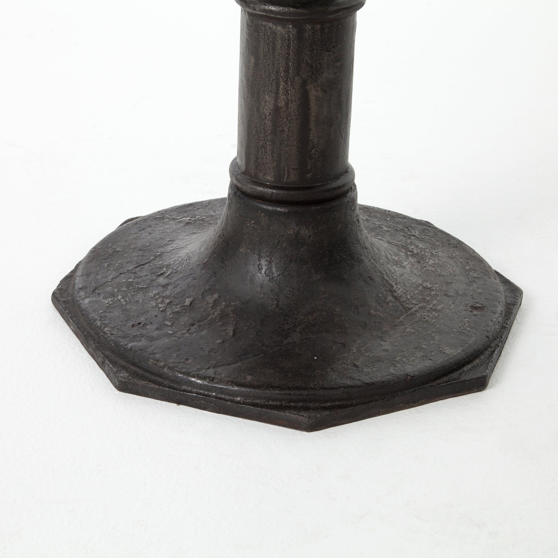 Lucy Bistro Table-36-Carbon Wash – Domaci